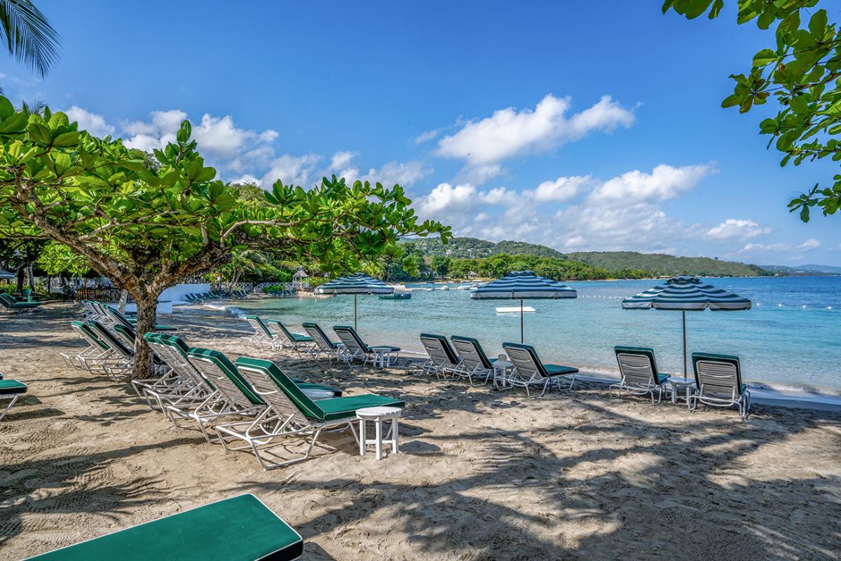Round Hill Hotel and Villas - Explore Travel