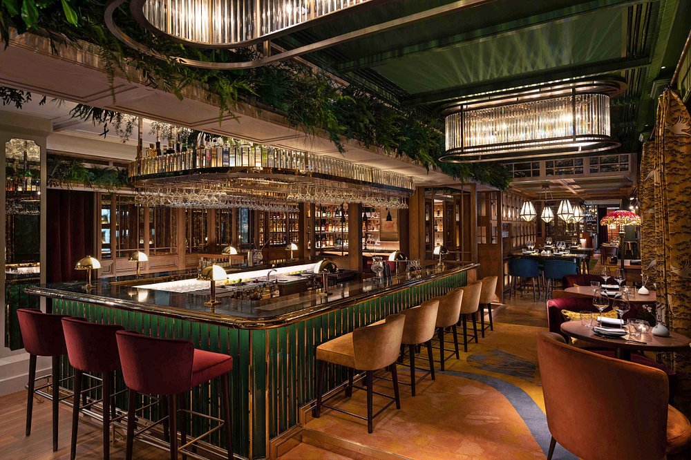 Mandarin Oriental, Hong Kong - Explore Travel
