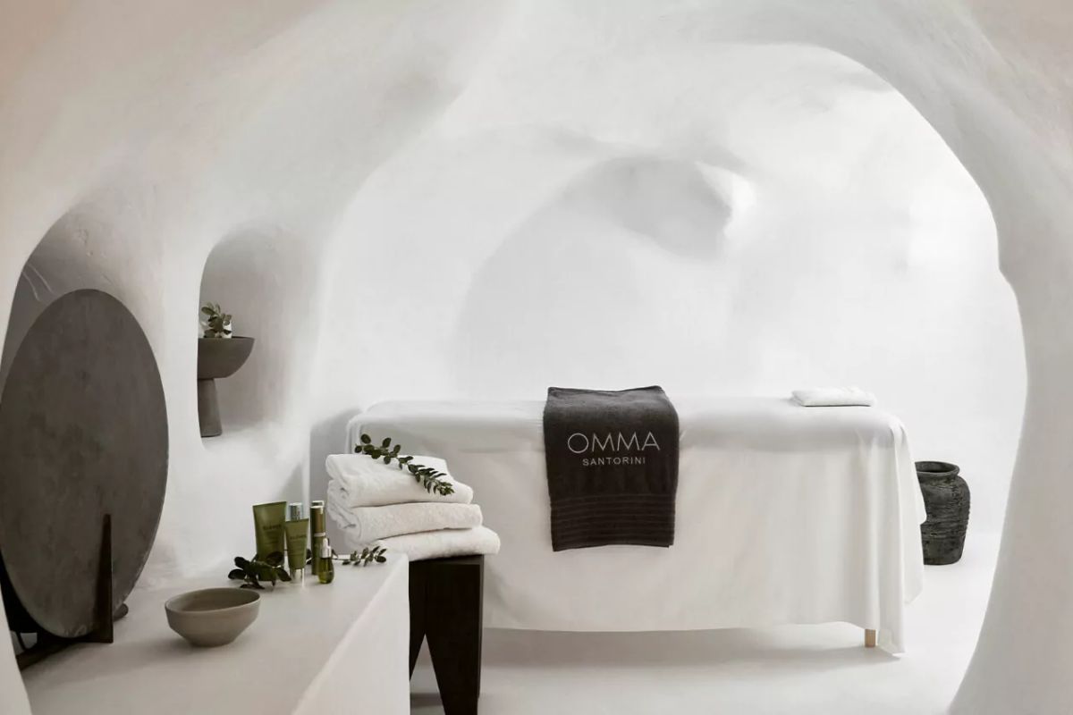 Omma Santorini - Explore Travel